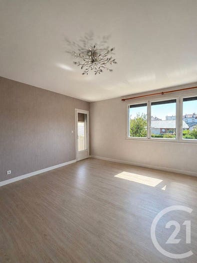 Appartement 3 pièces à Aurillac, à louer