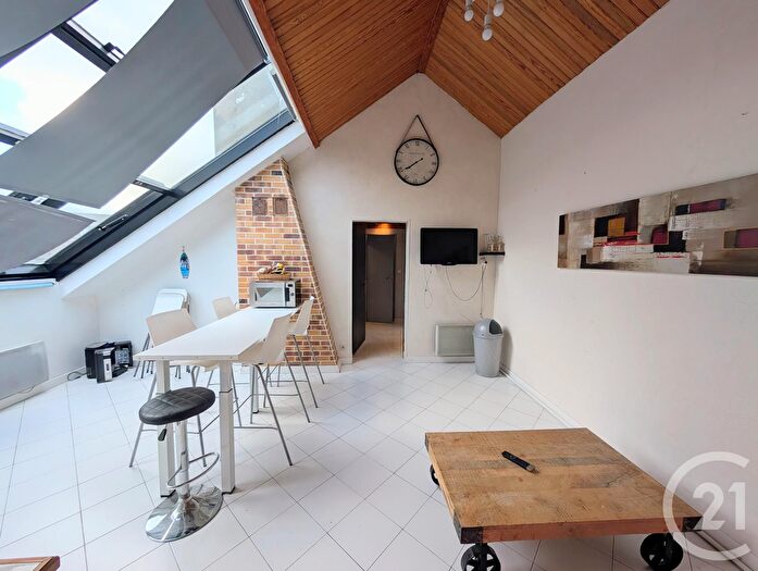 Appartement à vendre - Saint-Valery-en-Caux - 4 pièces - 3 chambres