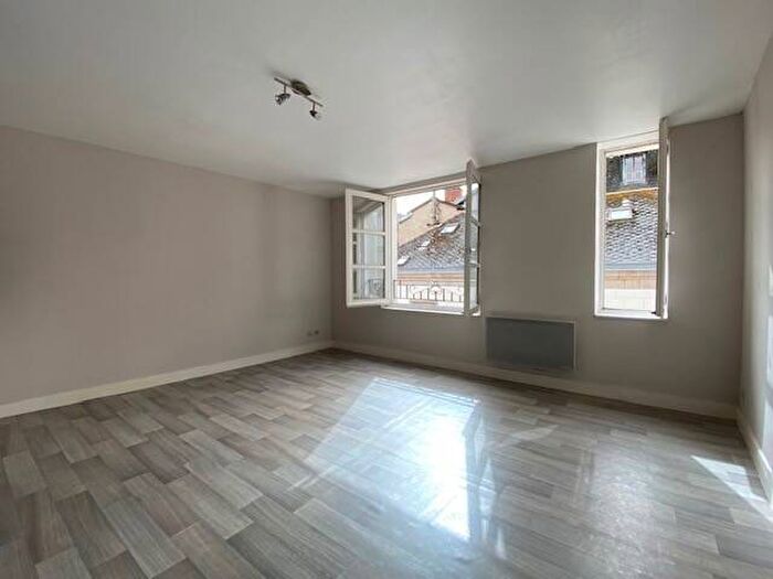 Appartement à louer - Centre-Hôtel de Ville, Limoges - 1 pièce