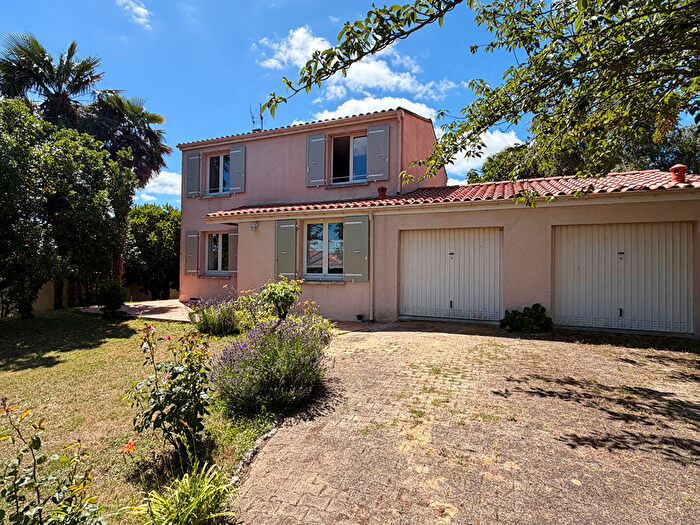 Maison 5 pièces à vendre à Échillais