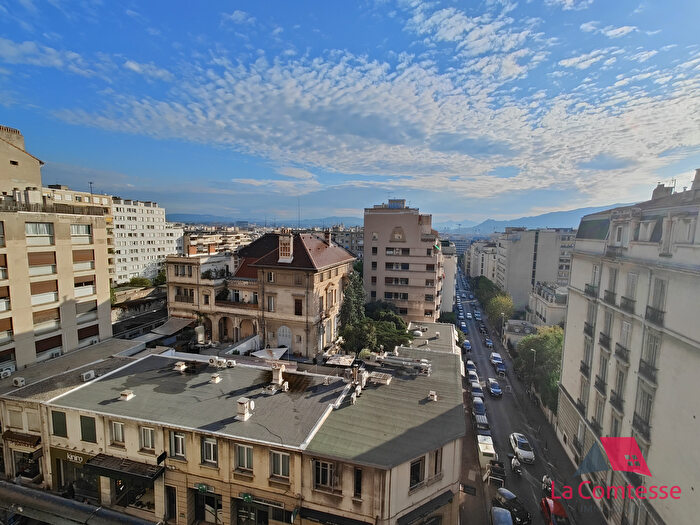 Marseille 8ème, Perier : Appartement 3 pièces à louer