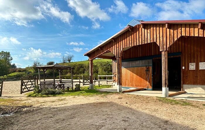 Maison à vendre - Arconsat - 5 pièces - 4 chambres