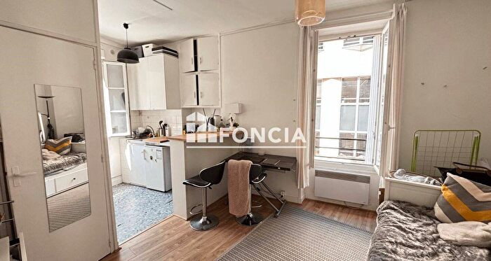 Batignolles-Cardinet, Paris 17ème arrondissement : Appartement 1 pièce à louer
