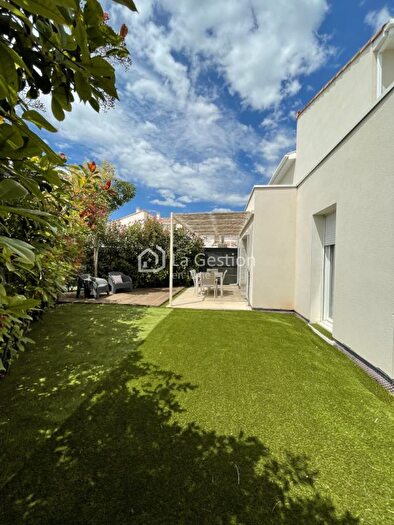 Mèze : Maison 4 pièces à louer