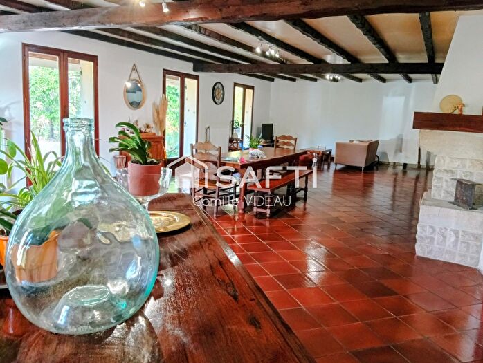 Maison à vendre - Saint-Pierre-du-Palais - 5 pièces - 4 chambres