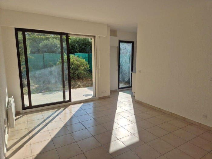Appartement 1 pièce à louer à Laval, Antibes