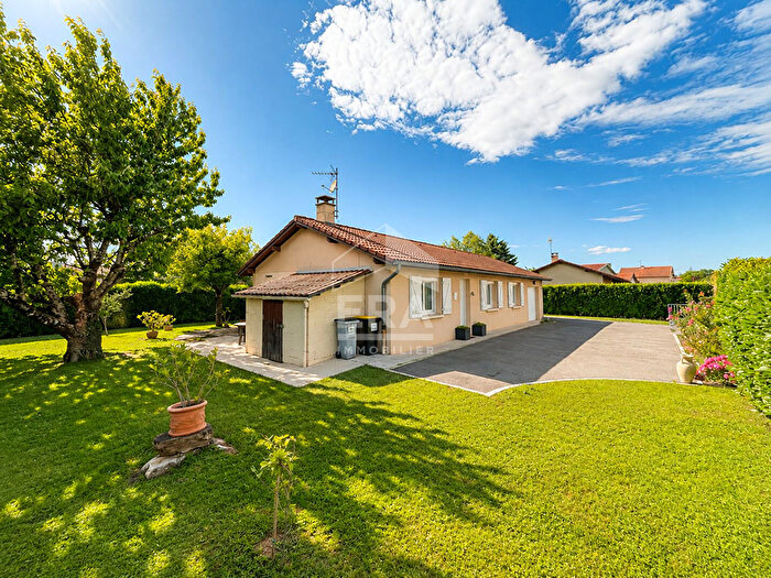 Saint-Denis-en-Bugey : Maison 4 pièces à vendre