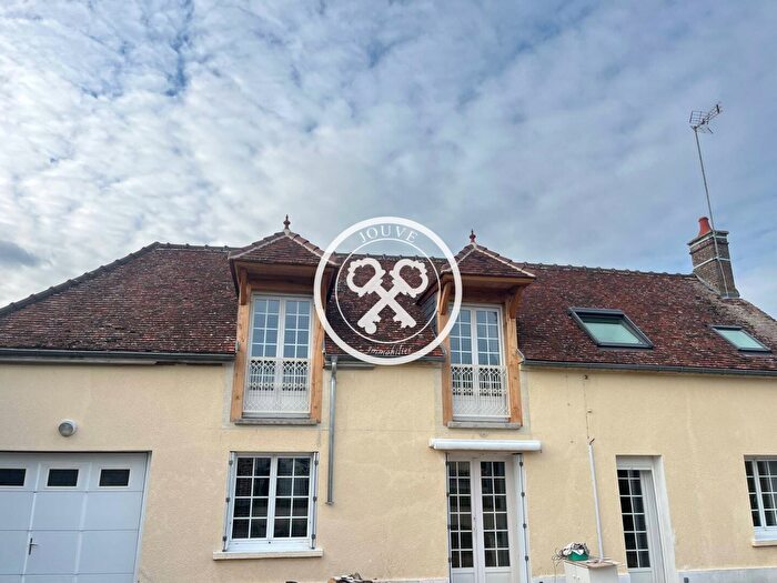 Maison 5 pièces à louer à Payns