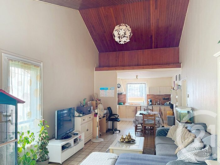 Maison 6 pièces à Soyaux, à vendre