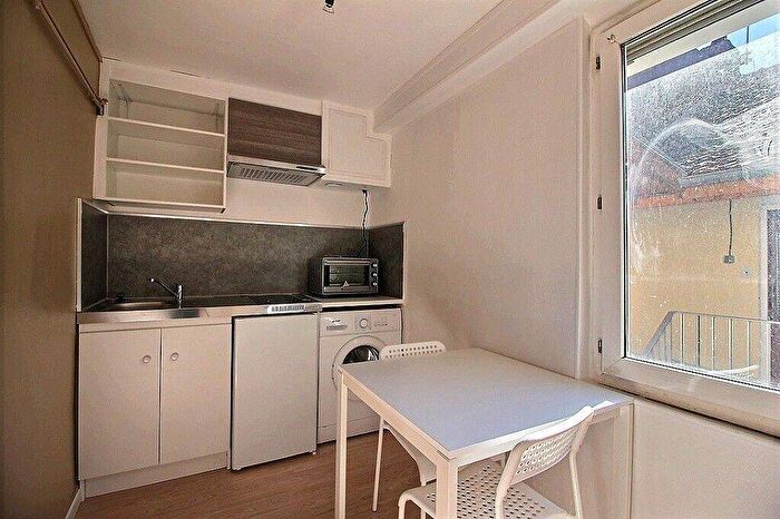 Appartement à louer - Saint Laurent-Molette, Le Creusot - 1 pièce