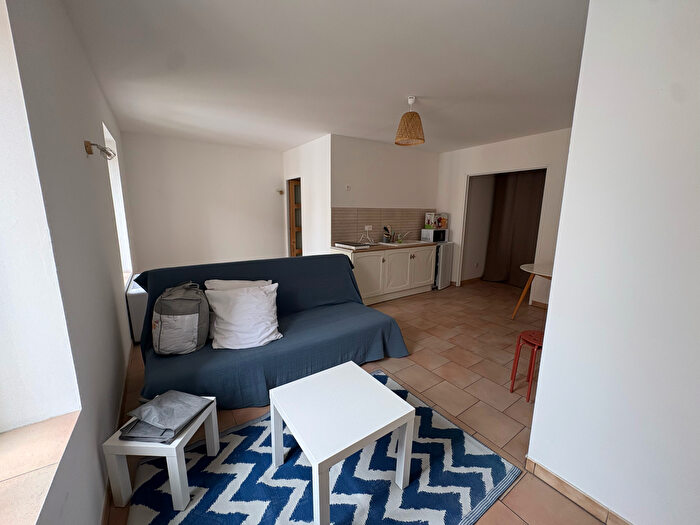 Appartement à louer - Arles, Centre-ville - 1 pièce