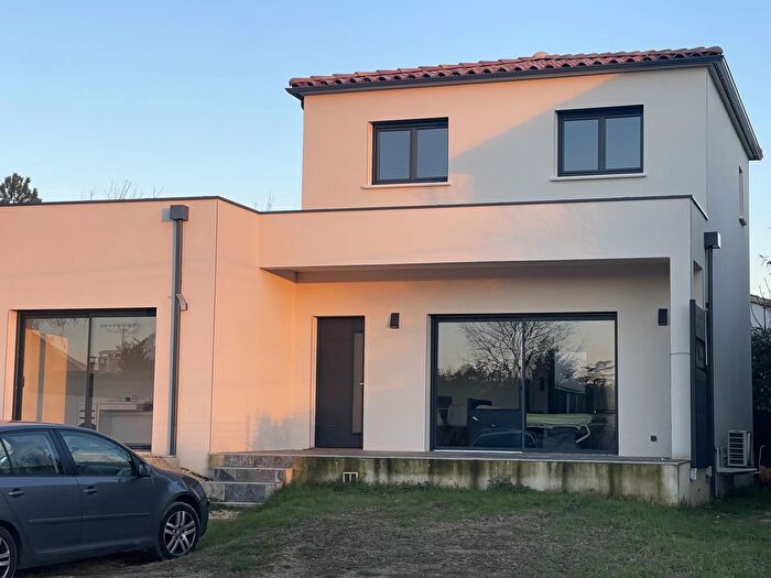 Maison à louer - Saint-Hilaire-de-Brethmas - 5 pièces - 2 chambres