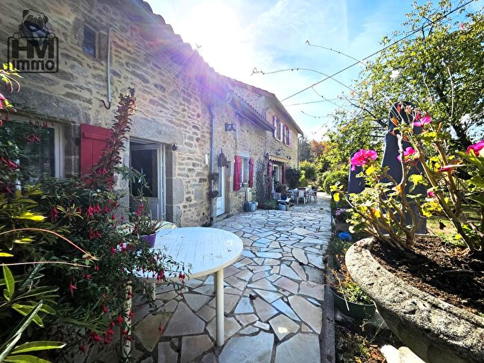 Maison 10 pièces à vendre à Pensol