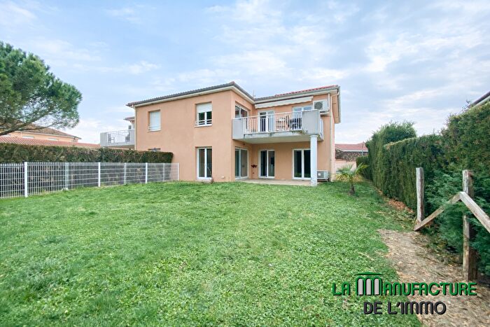 Appartement à vendre - Veauche - 4 pièces - 2 chambres