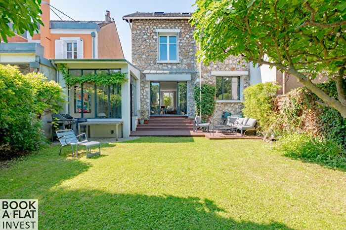 Colombes, Centre-ville - Maison 8 pièces à vendre