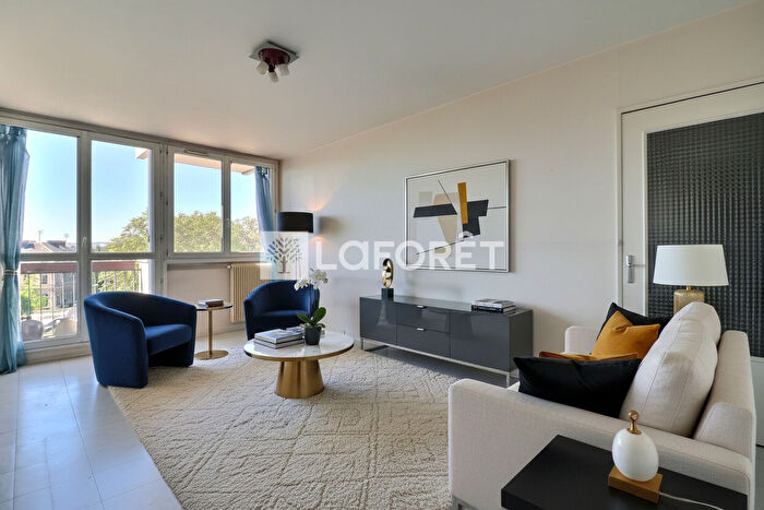 Saint-Ouen, Vieux Saint-Ouen - Appartement 4 pièces à vendre