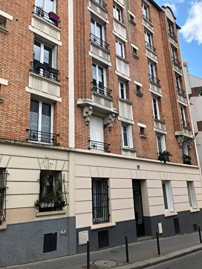 Danube-Porte des Lilas, Paris 19ème arrondissement : Appartement 1 pièce à louer