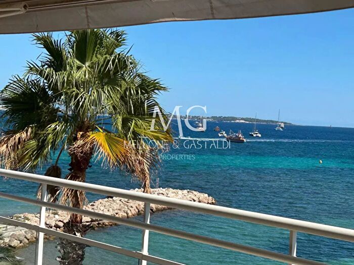 Appartement à vendre - Cannes, Pointe Croisette - 4 pièces - 3 chambres