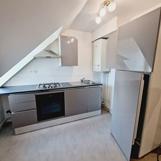 Appartement 3 pièces à Nevers, Centre-ville, à louer