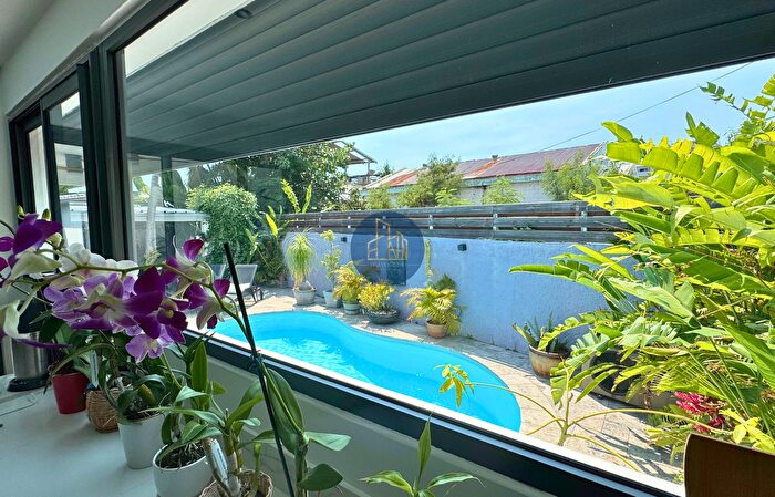 Maison à vendre - Saint-Denis, Le Butor, Champ-Fleuri, Sainte-Clotilde - 5 pièces - 3 chambres