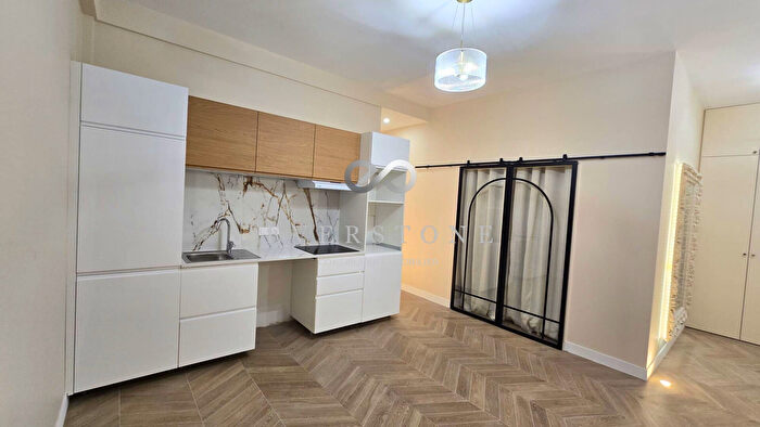 Appartement à louer - Neuilly-sur-Seine, Plaine des Sablons - 3 pièces - 2 chambres