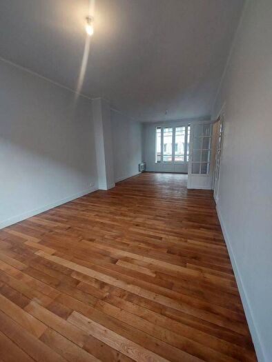 Appartement à louer - Centre Ville, Beauvais - 5 pièces - 5 chambres