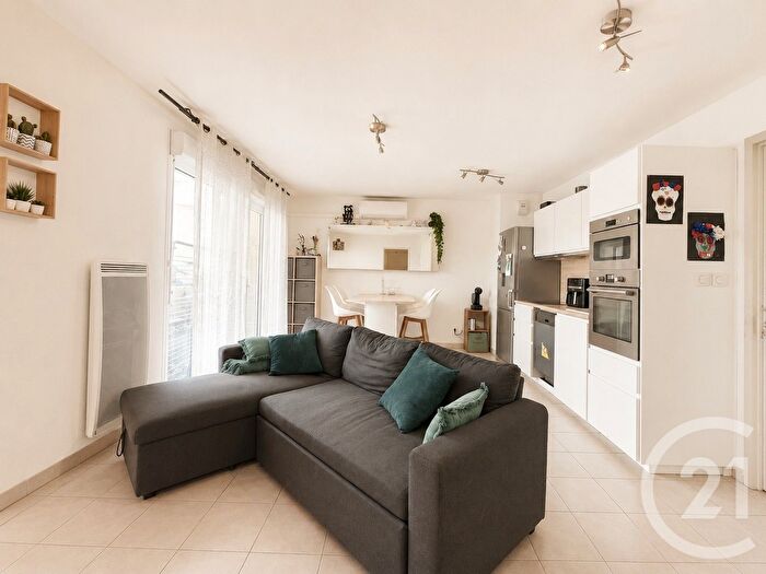 Appartement 3 pièces à vendre - La Londe-les-Maures, Valcros, Alicastre, Haut Pansard, Bas Pansard, Le Pin