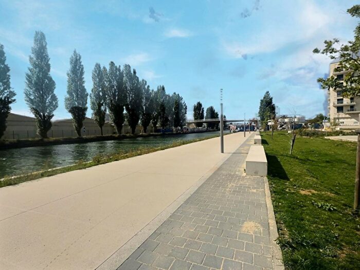 Appartement à vendre - Bondy, Noue Caillet, Terre-Saint-Blaise - 2 pièces - 1 chambre