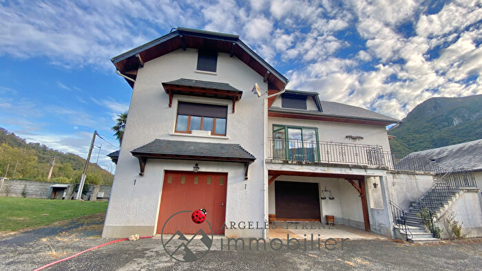 Maison à vendre - Ger - 11 pièces - 8 chambres