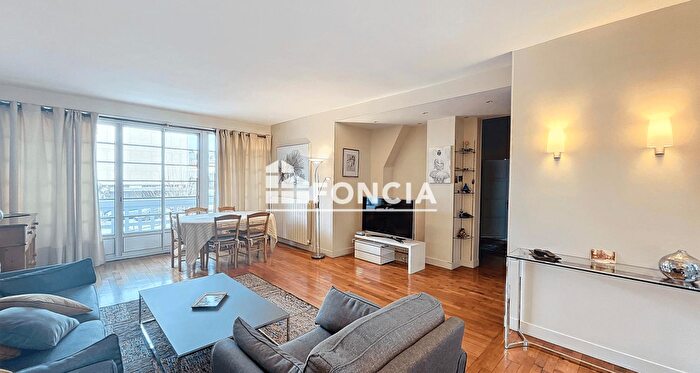 Appartement à vendre - Lisieux, Centre-ville - 5 pièces