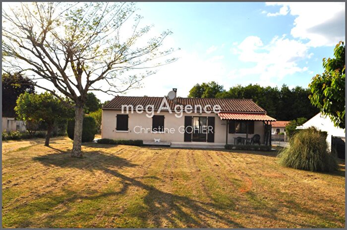 Maison 5 pièces à Écoyeux, à vendre