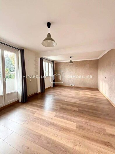 Appartement à louer - Saint Sylvestre, Nice - 2 pièces