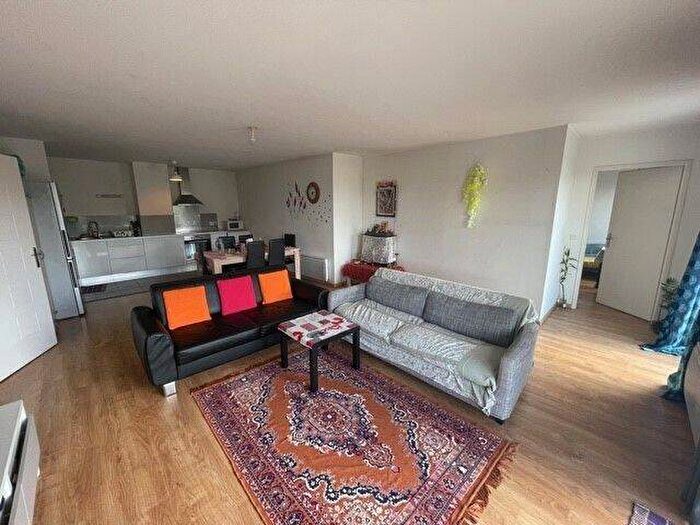 Clémenceau Calmette, Marcq-en-Bar ul : Appartement 4 pièces à louer