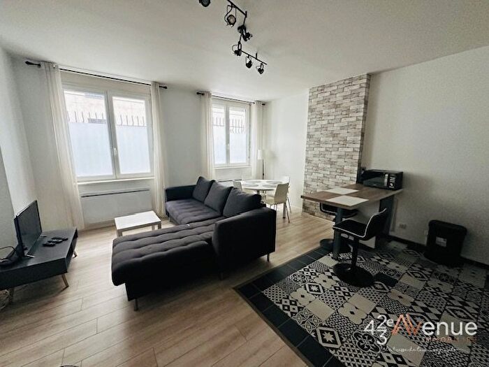 Appartement à louer - Saint-Étienne, Jacquard, Préfecture - 3 pièces - 2 chambres