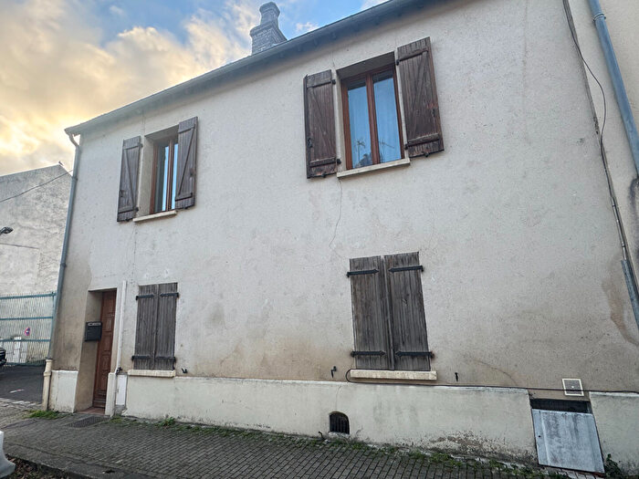 Maison à vendre - Mézières-sur-Seine - 4 pièces - 2 chambres