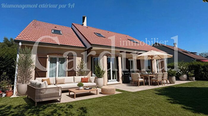 Maison 8 pièces à Noisy-le-Roi, à vendre