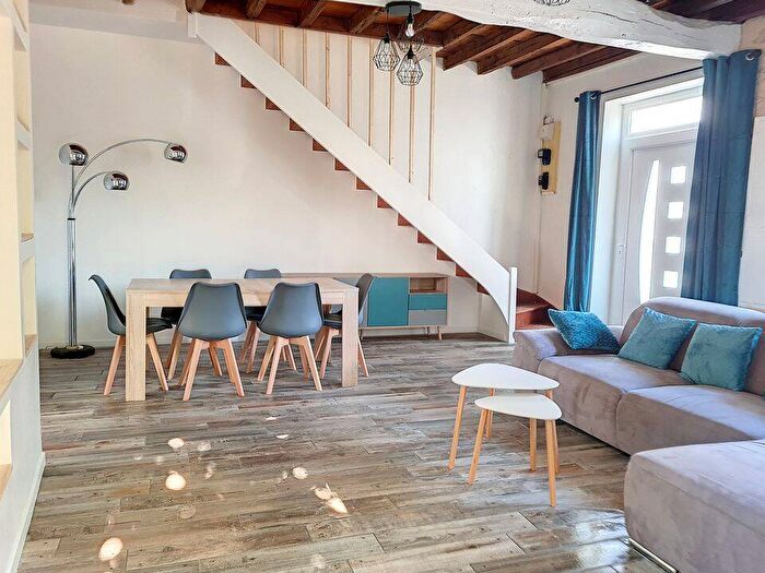 Maison 5 pièces à louer à Cérons
