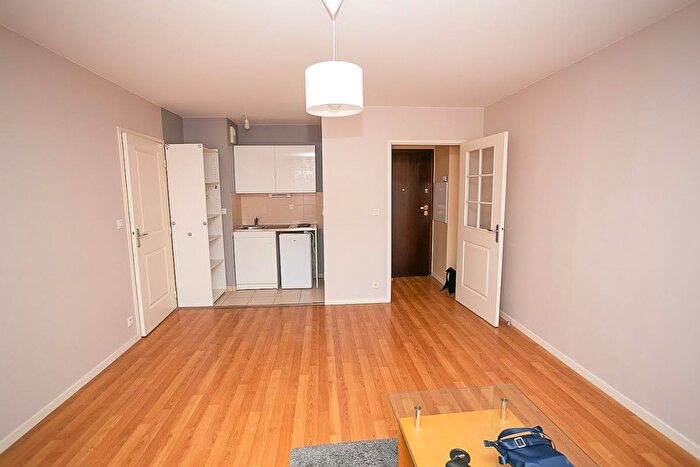 Quartiers Centre, Fougères, Sévigné : Appartement 2 pièces à louer