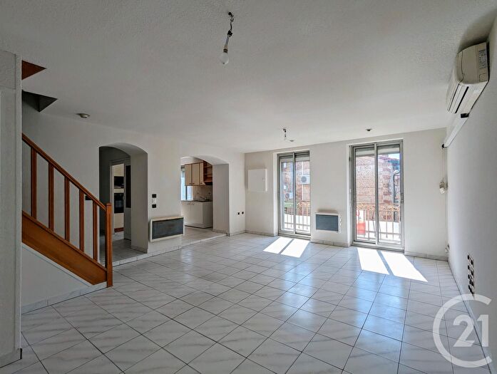 Maisons à vendre et appartements à louer - 1