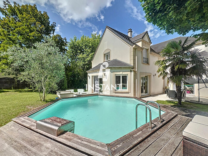 Maison 9 pièces à vendre à Longpont-sur-Orge
