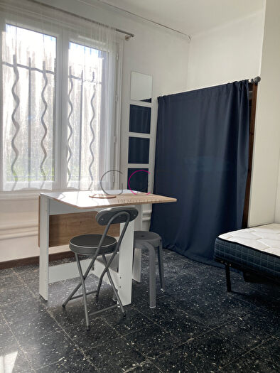 Appartement à louer - Aix-en-Provence, Pont de lArc - 1 pièce