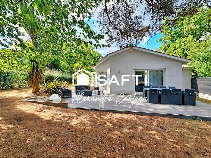 Camblanes-et-Meynac : Maison 6 pièces à vendre