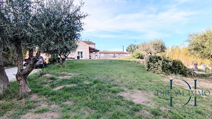 Maison à vendre - Saint-Christol-lès-Alès - 7 pièces - 5 chambres