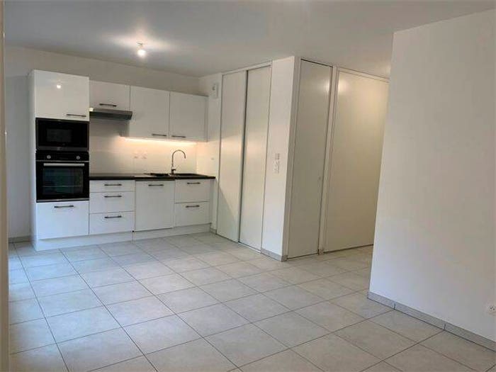 Appartement 2 pièces à louer à Sain-Bel
