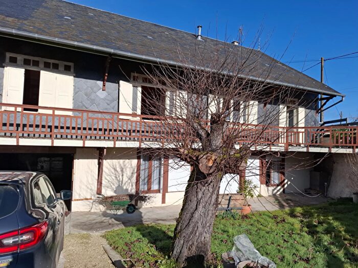 Maison 11 pièces à vendre - Chef-Boutonne