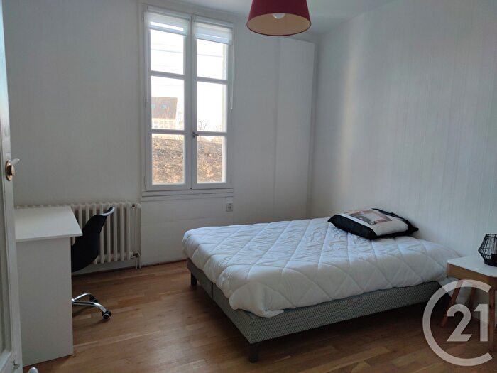 Appartement à louer - Laval, Avesnières - 5 pièces - 4 chambres