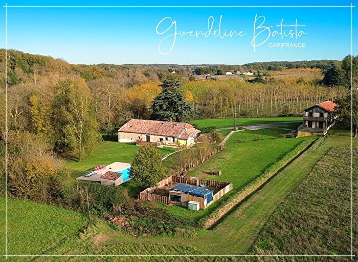 Maison à vendre - Roumagne - 15 pièces - 7 chambres