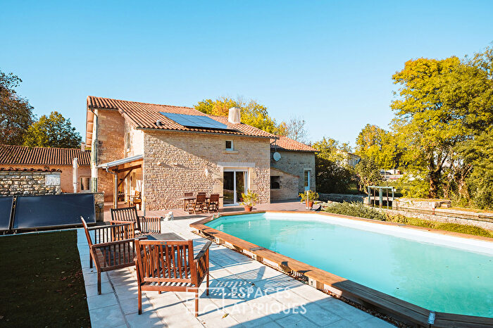 Maison à vendre - Exoudun - 7 pièces - 4 chambres