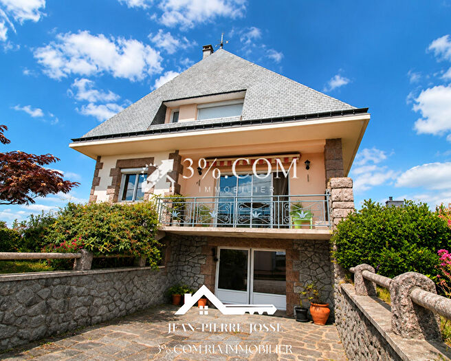 Camors - Maison 9 pièces à vendre