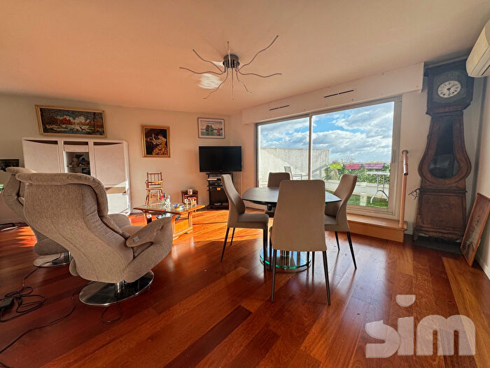 Appartement à vendre - Chelles, Chelles Sud, Grande Prairie, Bords de Marne - 4 pièces - 2 chambres